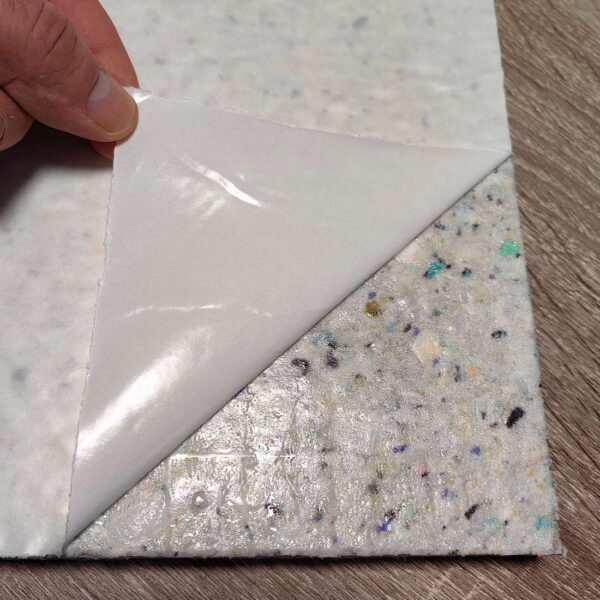 Soundproofing panels to glue to ceiling – fast and drill-free